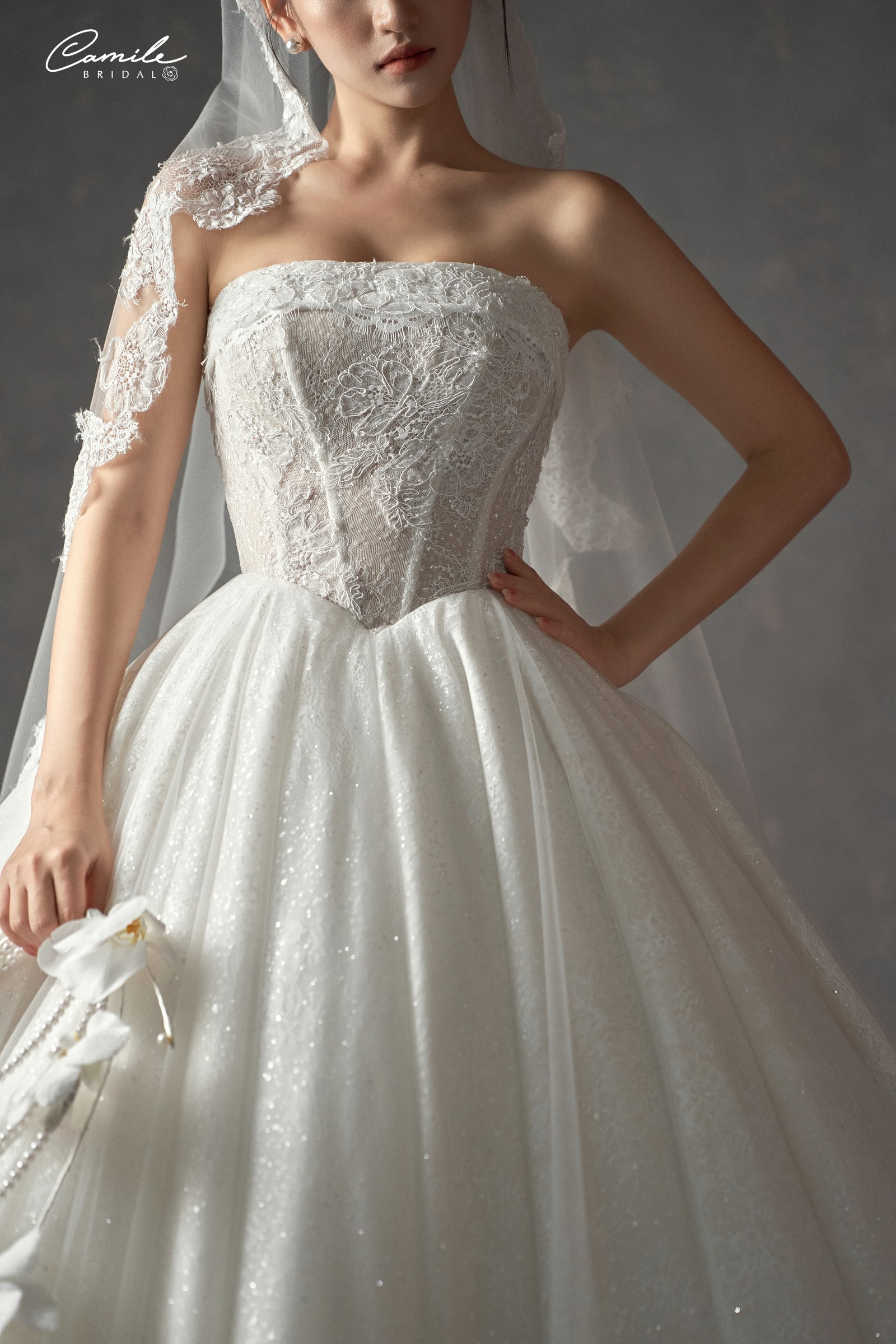 𝐋𝐨𝐨𝐤 𝟏𝟒 𝐨𝐟 𝐂𝐚𝐭𝐡𝐞𝐫𝐢𝐧𝐞 𝐂𝐨𝐥𝐥𝐞𝐜𝐭𝐢𝐨𝐧 - Biểu Tượng Của Sự Thanh Lịch Và Lộng ...