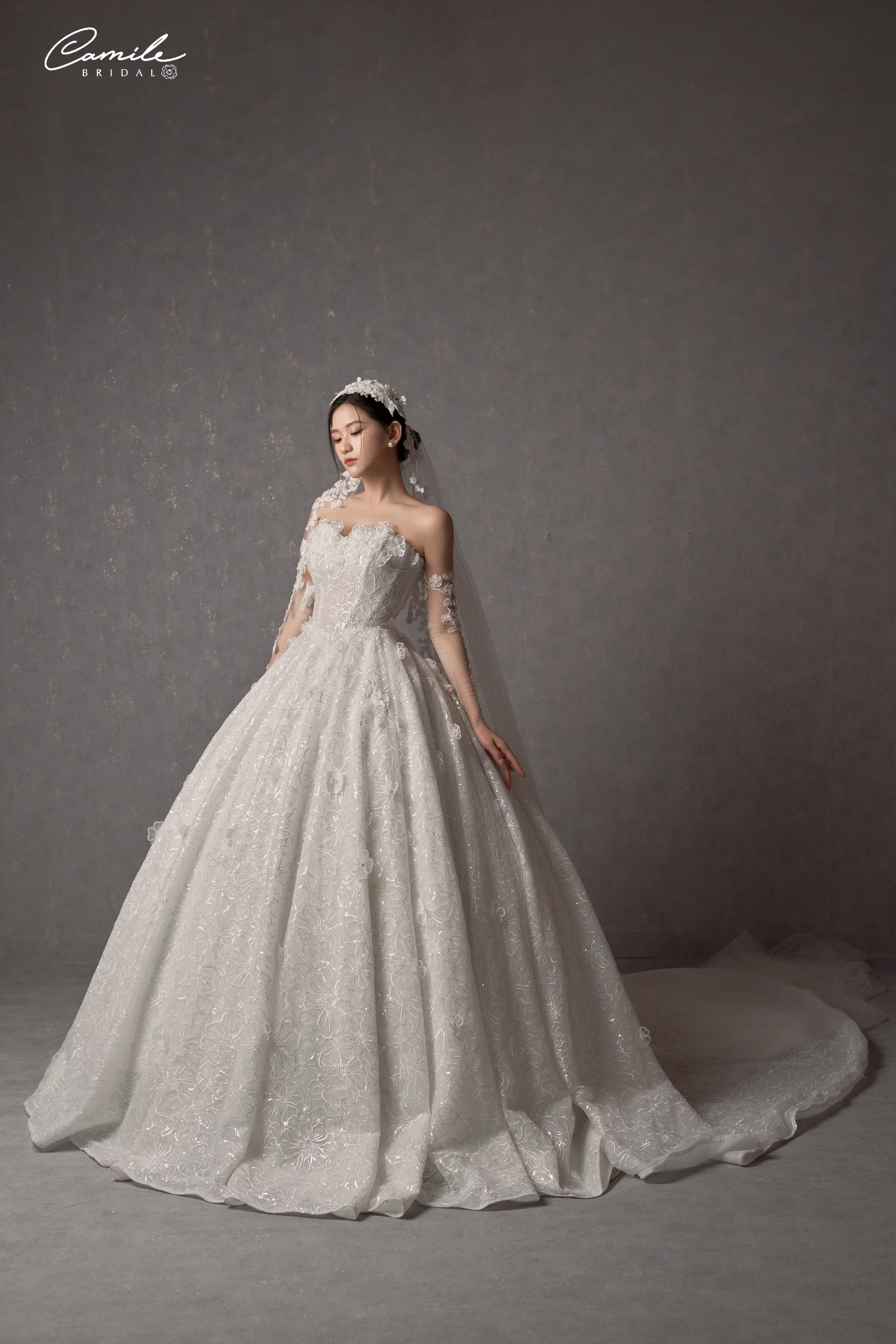 𝐋𝐨𝐨𝐤 𝟏𝟖 𝐨𝐟 𝐂𝐚𝐭𝐡𝐞𝐫𝐢𝐧𝐞 𝐂𝐨𝐥𝐥𝐞𝐜𝐭𝐢𝐨𝐧 - Váy Cưới Công Chúa Mang Đậm Phong ...